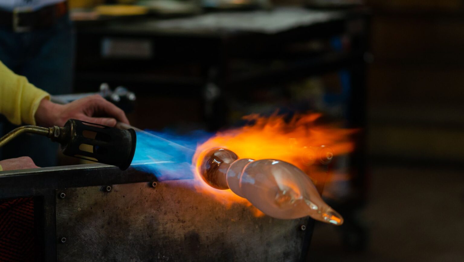 Como O Vidro É Feito: 6 Etapas De Fabricação